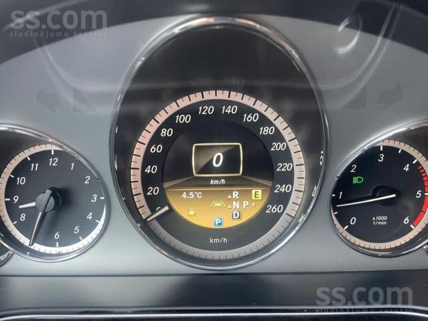 Brūns Mercedes-Benz E 350 2011 Valmiera, ar dzinēja tilpumu 3.00 L un nobraukumu 390 tūkst. km par 8300 €, foto 9 vietnē AUTOMOTO.COM.LV