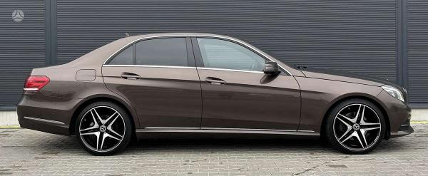 Brown Mercedes-Benz E 350 2013 in Vilnius, with an engine capacity of 2.99 L and mileage of 244 thousand km for 11800 €, photo 6 on AUTOMOTO.COM.LV