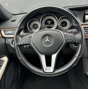 Коричневый Мерседес E 350 2013 в Вильнюс, объемом двигателя 2.99 л и пробегом 244 тыс. км за 10800 €, фото 24 на AUTOMOTO.COM.LV