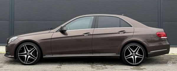 Мерседес E 350 2013 в Вильнюс на AUTOMOTO.COM.LV Коричневый Мерседес E 350 2013 в Вильнюс, объемом двигателя 2.99 л и пробегом 244 тыс. км за 10800 €, фото 10 на AUTOMOTO.COM.LV