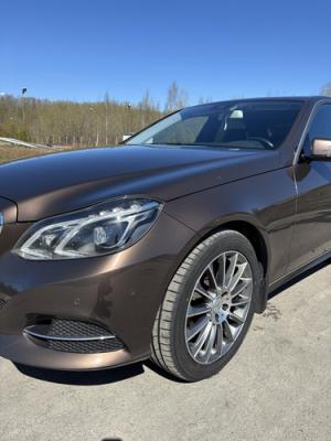 Brown Mercedes-Benz E 350 2014 in Johvi, with an engine capacity of 3.00 L and mileage of 230 thousand km for 15300 €, photo 6 on AUTOMOTO.COM.LV
