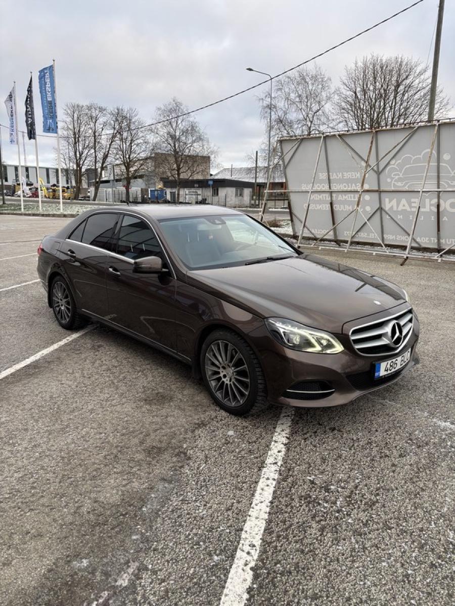 Brown Mercedes-Benz E 350 2014 in Johvi, with an engine capacity of 3.00 L and mileage of 230 thousand km for 15300 €, photo 12 on AUTOMOTO.COM.LV