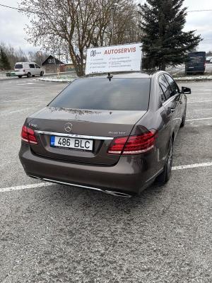 Brown Mercedes-Benz E 350 2014 in Johvi, with an engine capacity of 3.00 L and mileage of 230 thousand km for 15300 €, photo 13 on AUTOMOTO.COM.LV