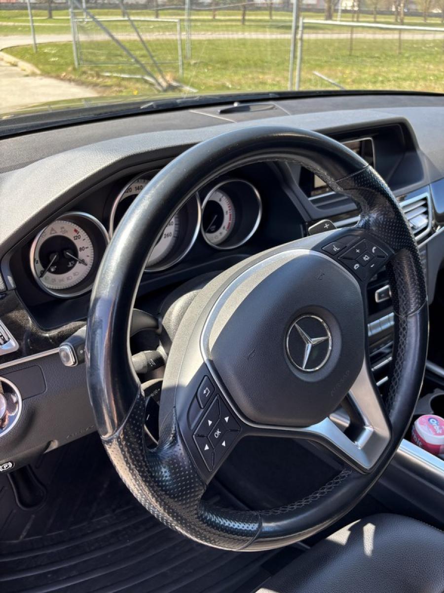Brown Mercedes-Benz E 350 2014 in Johvi, with an engine capacity of 3.00 L and mileage of 230 thousand km for 15300 €, photo 17 on AUTOMOTO.COM.LV