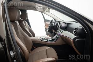 Brūns Mercedes-Benz E 350 2017 Tallina, ar dzinēja tilpumu 2.00 L un nobraukumu 200 tūkst. km par 17499 €, foto 10 vietnē AUTOMOTO.COM.LV