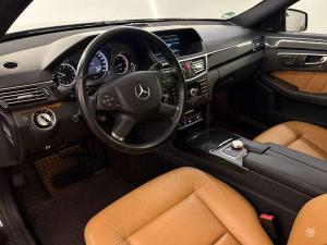 Brūns Mercedes-Benz E 350 2009 Marijampole, ar dzinēja tilpumu 2.99 L un nobraukumu 227 tūkst. km par 7850 €, foto 3 vietnē AUTOMOTO.COM.LV