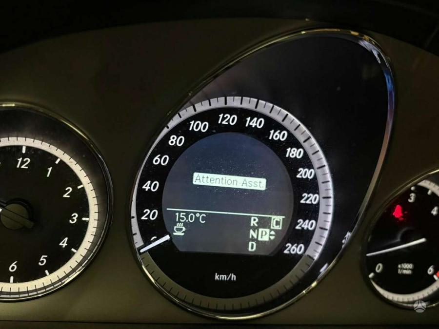 Brūns Mercedes-Benz E 350 2009 Marijampole, ar dzinēja tilpumu 2.99 L un nobraukumu 227 tūkst. km par 7850 €, foto 12 vietnē AUTOMOTO.COM.LV