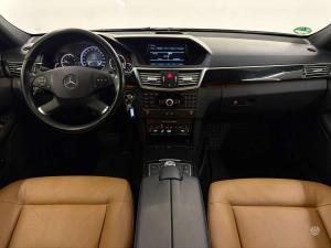 Brūns Mercedes-Benz E 350 2009 Marijampole, ar dzinēja tilpumu 2.99 L un nobraukumu 227 tūkst. km par 7850 €, foto 24 vietnē AUTOMOTO.COM.LV