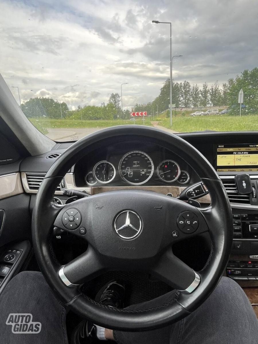 Brūns Mercedes-Benz E 350 2011 Viļņa, ar dzinēja tilpumu 3.00 L un nobraukumu 379 tūkst. km par 7250 €, foto 7 vietnē AUTOMOTO.COM.LV