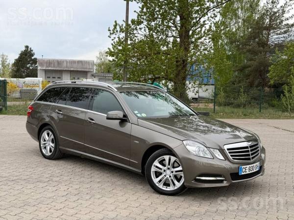 Brown Mercedes-Benz E 350 2012 in Riga, with an engine capacity of 3.00 L and mileage of 0 thousand km for 8250 €, photo 7 on AUTOMOTO.COM.LV