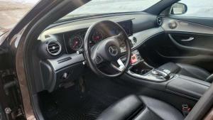 Brown Mercedes-Benz E 350 2017 in Riga, with an engine capacity of 2.99 L and mileage of 184 thousand km for 17700 €, photo 5 on AUTOMOTO.COM.LV