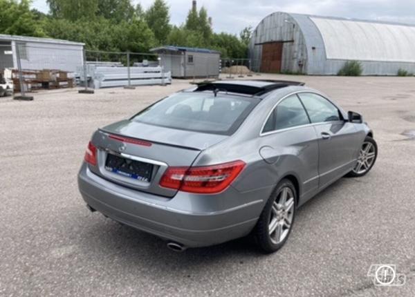 Mercedes-Benz E 350 2010 Kauņa, ar dzinēja tilpumu 3.00 L un nobraukumu 330 tūkst. km par 7150 €, foto 2 vietnē AUTOMOTO.COM.LV