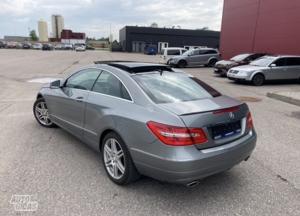 Mercedes-Benz E 350 2010 Kauņa, ar dzinēja tilpumu 3.00 L un nobraukumu 330 tūkst. km par 7150 €, foto 5 vietnē AUTOMOTO.COM.LV