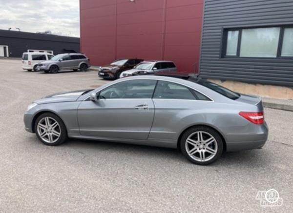 Mercedes-Benz E 350 2010 Kauņa, ar dzinēja tilpumu 3.00 L un nobraukumu 330 tūkst. km par 7150 €, foto 5 vietnē AUTOMOTO.COM.LV