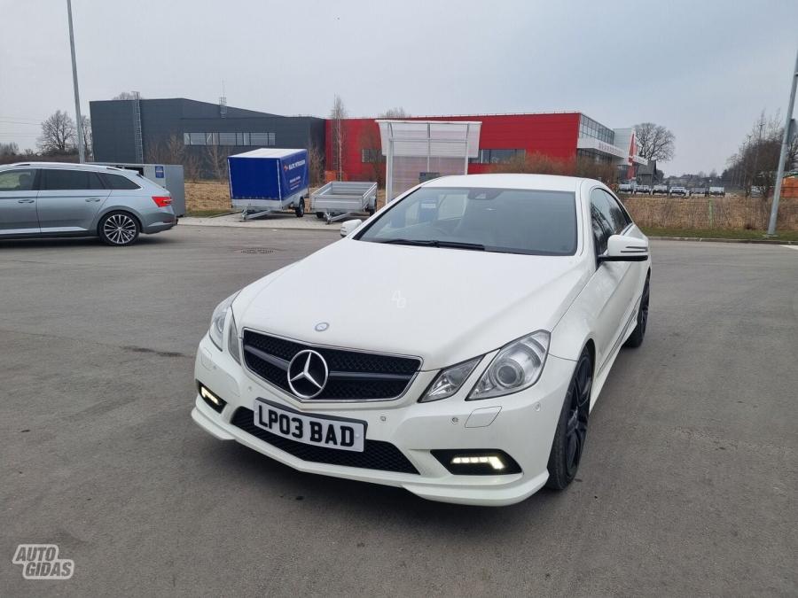 Mercedes-Benz E 350 2010 Tauragė, ar dzinēja tilpumu 3.00 L un nobraukumu 180 tūkst. km par 4400 €, foto 4 vietnē AUTOMOTO.COM.LV