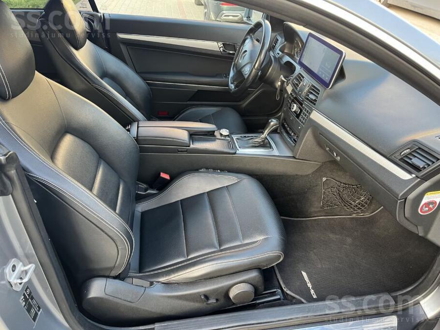 Mercedes-Benz E 350 2011 in Riga, with an engine capacity of 3.00 L and mileage of 256 thousand km for 12200 €, photo 6 on AUTOMOTO.COM.LV