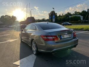 Mercedes-Benz E 350 2011 in Riga, with an engine capacity of 3.00 L and mileage of 256 thousand km for 12200 €, photo 10 on AUTOMOTO.COM.LV