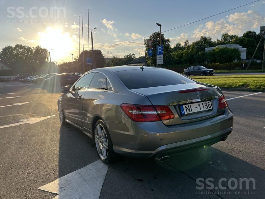 Mercedes-Benz E 350 2011 in Riga, with an engine capacity of 3.00 L and mileage of 256 thousand km for 12200 €, photo 10 on AUTOMOTO.COM.LV
