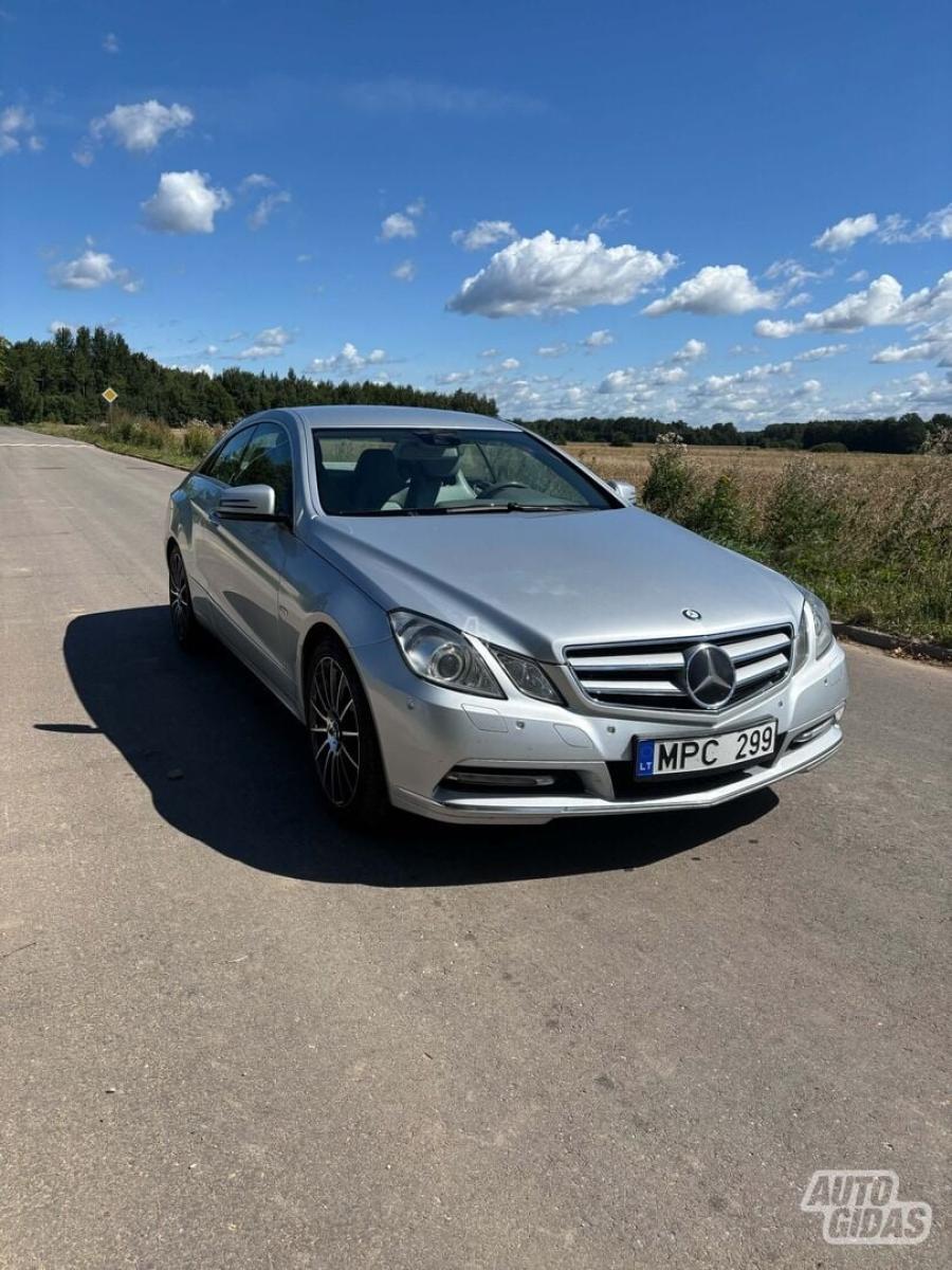 Мерседес E 350 2011 в Ширвинтос, объемом двигателя 3.00 л и пробегом 378 тыс. км за 8800 €, фото 7 на AUTOMOTO.COM.LV