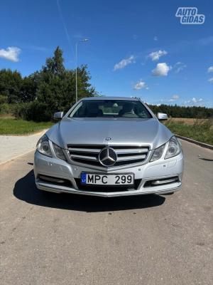 Mercedes-Benz E 350 2011 Širvintos, ar dzinēja tilpumu 3.00 L un nobraukumu 378 tūkst. km par 8600 €, foto  vietnē AUTOMOTO.COM.LV