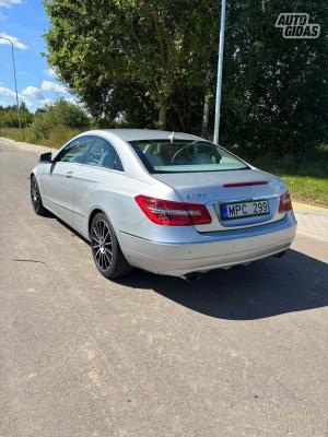 Mercedes-Benz E 350 2011 Širvintos, ar dzinēja tilpumu 3.00 L un nobraukumu 378 tūkst. km par 8600 €, foto 4 vietnē AUTOMOTO.COM.LV