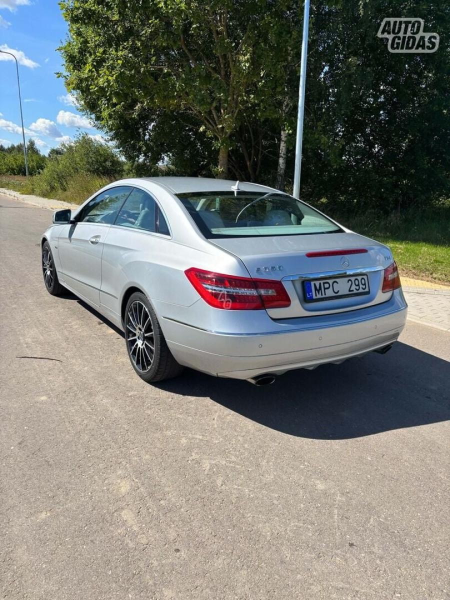 Mercedes-Benz E 350 2011 Širvintos, ar dzinēja tilpumu 3.00 L un nobraukumu 378 tūkst. km par 8600 €, foto 4 vietnē AUTOMOTO.COM.LV