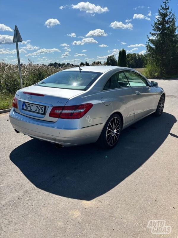 Mercedes-Benz E 350 2011 Širvintos, ar dzinēja tilpumu 3.00 L un nobraukumu 378 tūkst. km par 8600 €, foto 5 vietnē AUTOMOTO.COM.LV