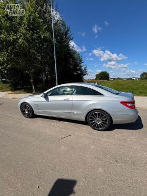Mercedes-Benz E 350 2011 Širvintos, ar dzinēja tilpumu 3.00 L un nobraukumu 378 tūkst. km par 8600 €, foto 6 vietnē AUTOMOTO.COM.LV