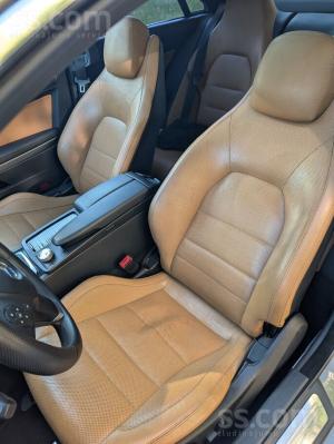 Green Mercedes-Benz E 350 2009 in Riga, with an engine capacity of 3.00 L and mileage of 363 thousand km for 9000 €, photo 5 on AUTOMOTO.COM.LV