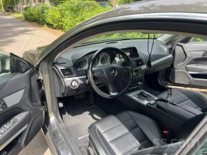 Green Mercedes-Benz E 350 2009 in Daugavpils, with an engine capacity of 3.00 L and mileage of 139 thousand km for 11000 €, photo 7 on AUTOMOTO.COM.LV