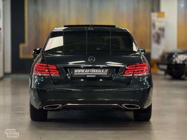 Zaļš Mercedes-Benz E 350 2013 Klaipėda, ar dzinēja tilpumu 3.00 L un nobraukumu 325 tūkst. km par 14500 €, foto 2 vietnē AUTOMOTO.COM.LV