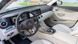 Green Mercedes-Benz E 350 2016 in Riga, with an engine capacity of 2.00 L and mileage of 156 thousand km for 20990 €, photo 11 on AUTOMOTO.COM.LV