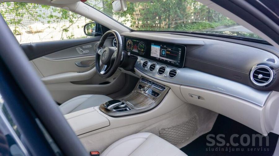 Green Mercedes-Benz E 350 2016 in Riga, with an engine capacity of 2.00 L and mileage of 156 thousand km for 20990 €, photo 12 on AUTOMOTO.COM.LV