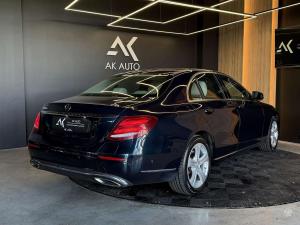 Green Mercedes-Benz E 350 2018 in Kaunas, with an engine capacity of 1.99 L and mileage of 146 thousand km for 19990 €, photo 13 on AUTOMOTO.COM.LV