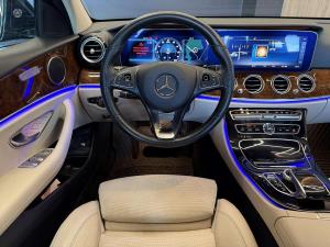 Green Mercedes-Benz E 350 2018 in Kaunas, with an engine capacity of 1.99 L and mileage of 146 thousand km for 19990 €, photo 16 on AUTOMOTO.COM.LV