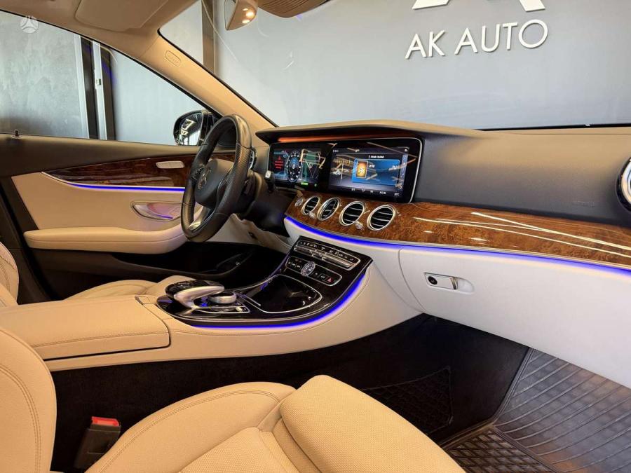 Green Mercedes-Benz E 350 2018 in Kaunas, with an engine capacity of 1.99 L and mileage of 146 thousand km for 19990 €, photo 19 on AUTOMOTO.COM.LV