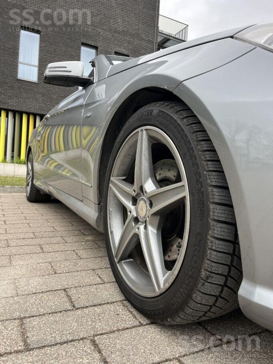 Pelēks Mercedes-Benz E 350 2010 Dobele, ar dzinēja tilpumu 3.50 L un nobraukumu 270 tūkst. km par 12650 €, foto 15 vietnē AUTOMOTO.COM.LV