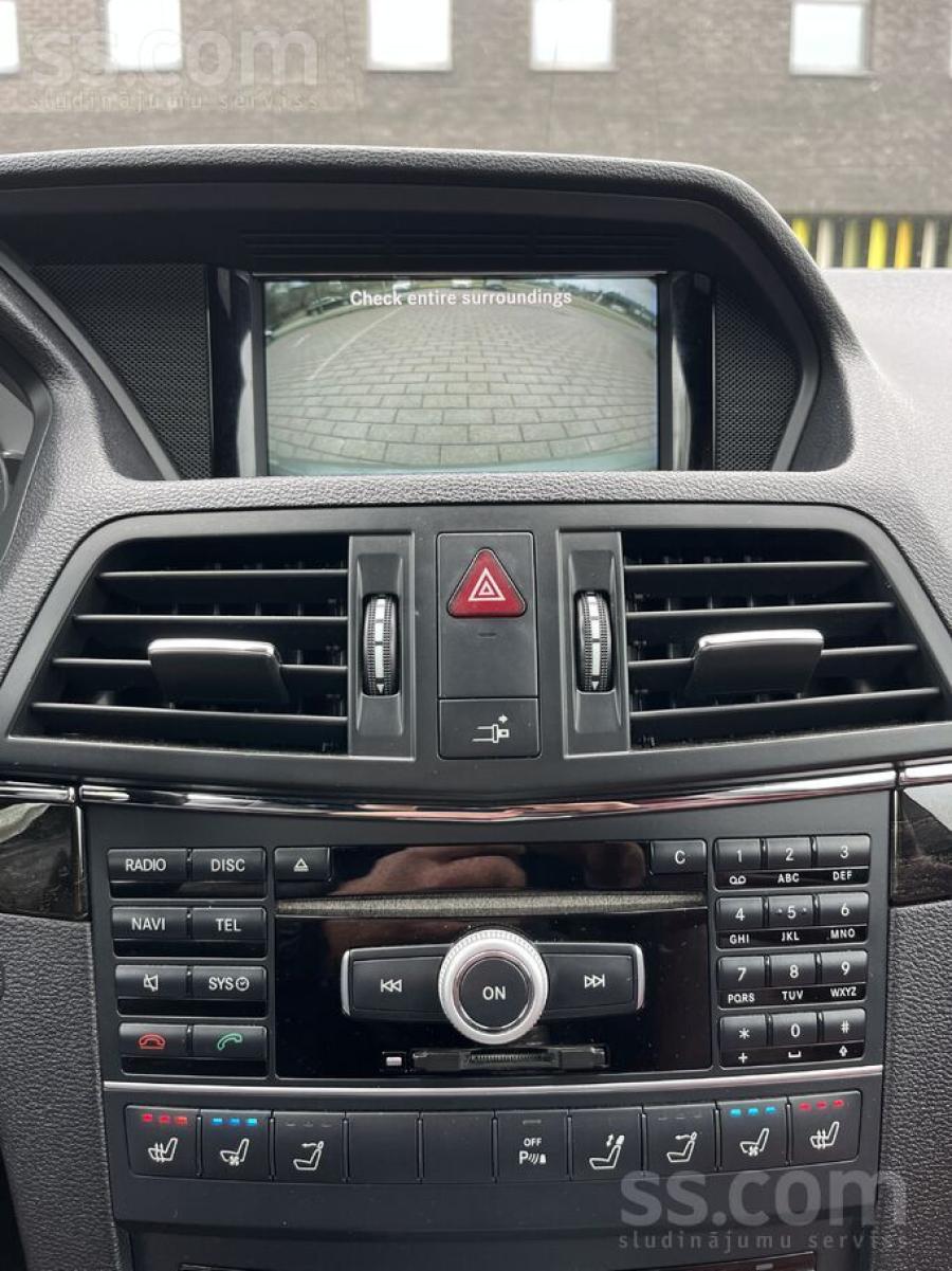 Pelēks Mercedes-Benz E 350 2010 Dobele, ar dzinēja tilpumu 3.50 L un nobraukumu 270 tūkst. km par 12650 €, foto 27 vietnē AUTOMOTO.COM.LV