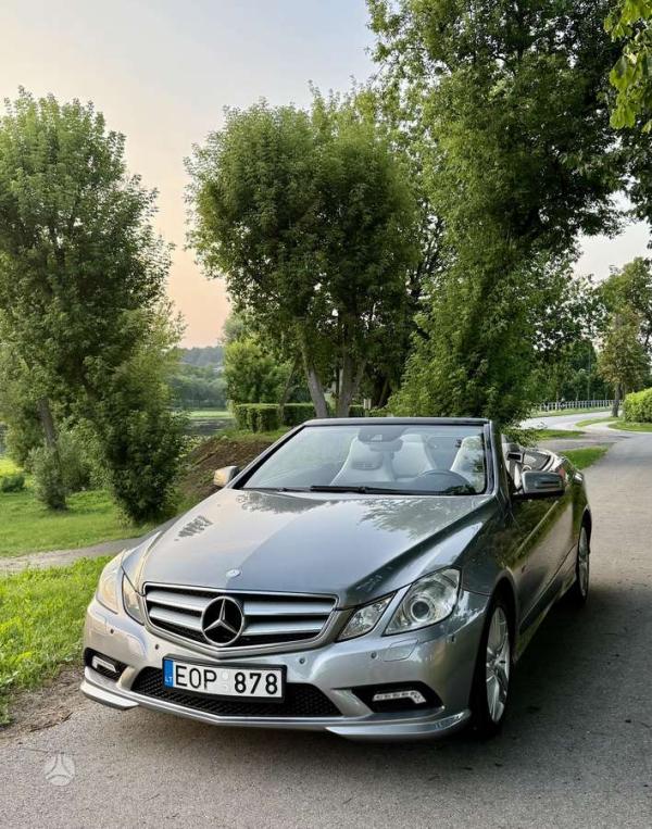 Pelēks Mercedes-Benz E 350 2011 Kauņa, ar dzinēja tilpumu 2.99 L un nobraukumu 275 tūkst. km par 11500 €, foto 4 vietnē AUTOMOTO.COM.LV