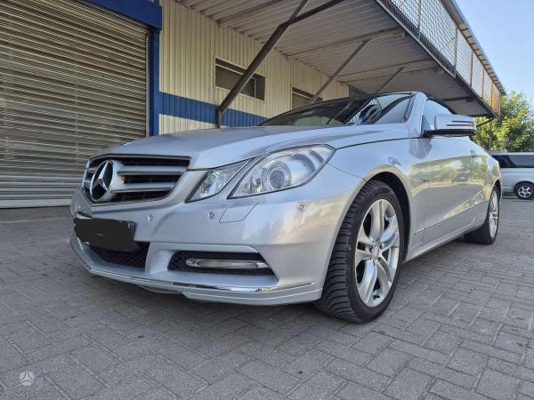 Grey Mercedes-Benz E 350 2011 in Klaipeda, with an engine capacity of 3.00 L and mileage of 290 thousand km for 7999 €, photo 7 on AUTOMOTO.COM.LV