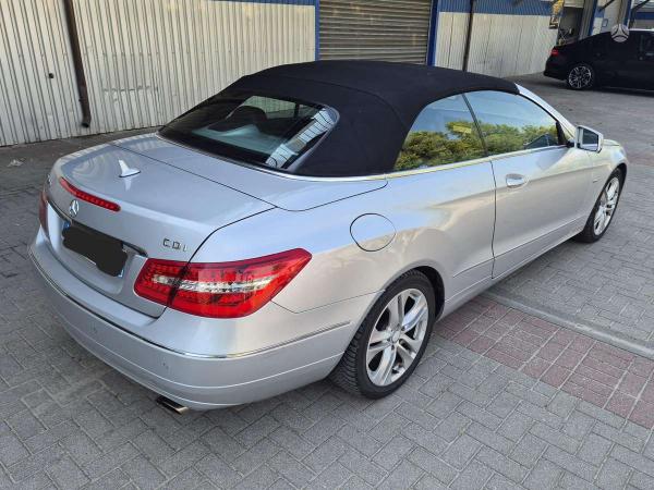 Grey Mercedes-Benz E 350 2011 in Klaipeda, with an engine capacity of 3.00 L and mileage of 290 thousand km for 7999 €, photo 8 on AUTOMOTO.COM.LV
