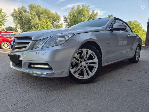 Grey Mercedes-Benz E 350 2011 in Klaipeda, with an engine capacity of 3.00 L and mileage of 290 thousand km for 7999 €, photo 9 on AUTOMOTO.COM.LV