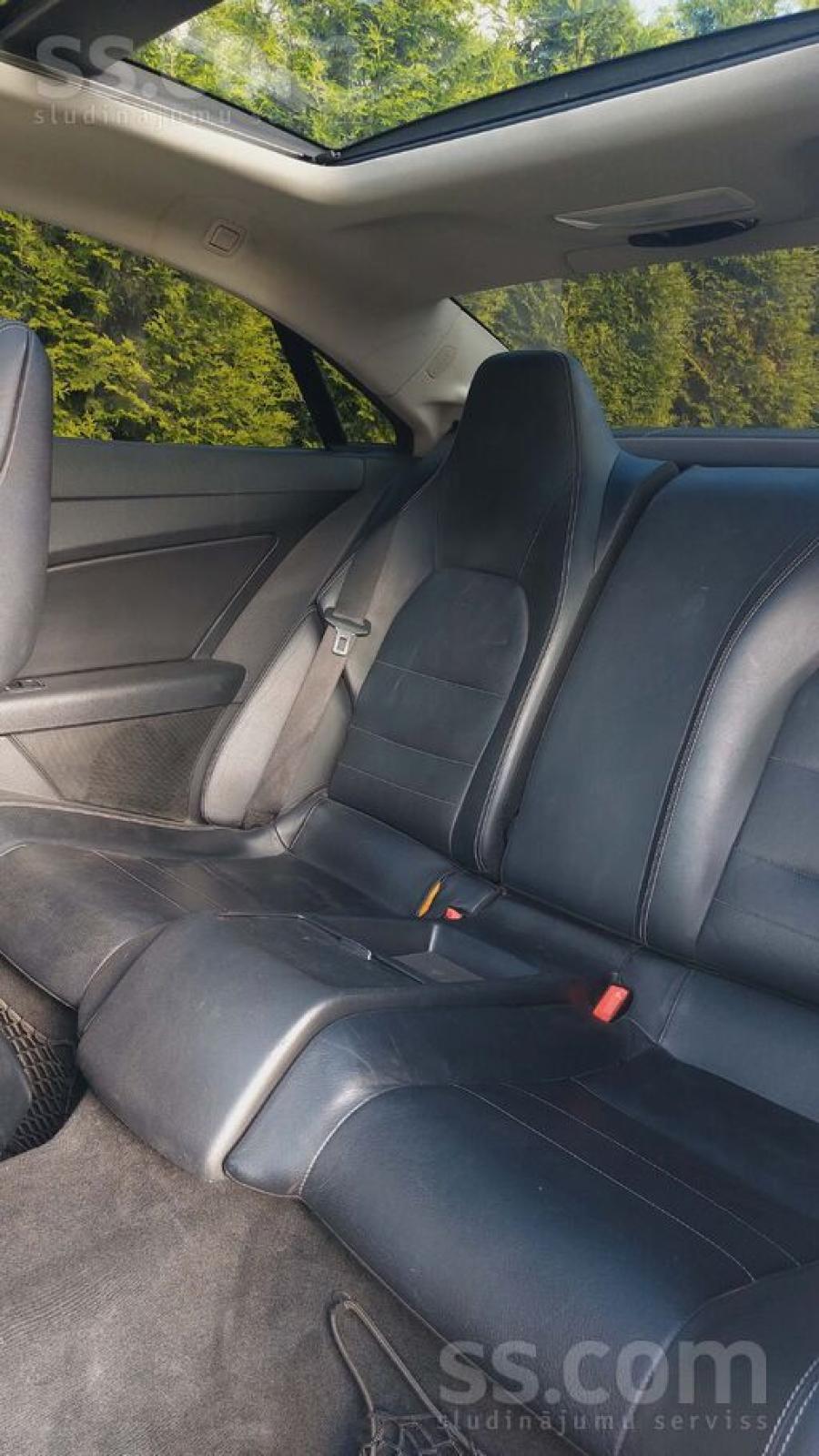 Pelēks Mercedes-Benz E 350 2009 Cēsis, ar dzinēja tilpumu 3.00 L un nobraukumu 252 tūkst. km par 9250 €, foto 13 vietnē AUTOMOTO.COM.LV