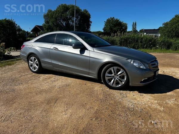Pelēks Mercedes-Benz E 350 2009 Rīga, ar dzinēja tilpumu 3.00 L un nobraukumu 204 tūkst. km par 8850 €, foto 2 vietnē AUTOMOTO.COM.LV