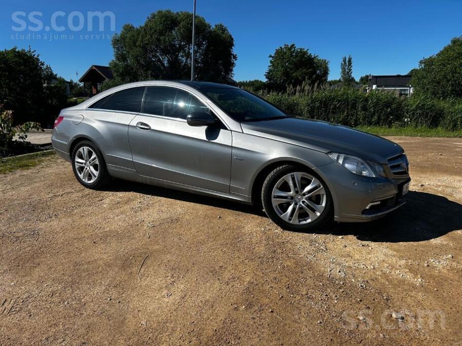 Pelēks Mercedes-Benz E 350 2009 Rīga, ar dzinēja tilpumu 3.00 L un nobraukumu 204 tūkst. km par 8850 €, foto 3 vietnē AUTOMOTO.COM.LV