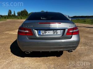 Pelēks Mercedes-Benz E 350 2009 Rīga, ar dzinēja tilpumu 3.00 L un nobraukumu 204 tūkst. km par 8850 €, foto 5 vietnē AUTOMOTO.COM.LV