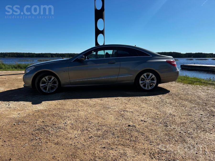 Pelēks Mercedes-Benz E 350 2009 Rīga, ar dzinēja tilpumu 3.00 L un nobraukumu 204 tūkst. km par 8850 €, foto 7 vietnē AUTOMOTO.COM.LV