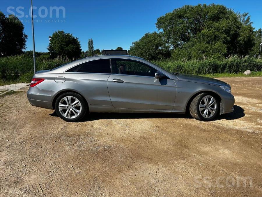 Pelēks Mercedes-Benz E 350 2009 Rīga, ar dzinēja tilpumu 3.00 L un nobraukumu 204 tūkst. km par 8850 €, foto 9 vietnē AUTOMOTO.COM.LV