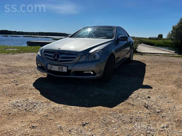 Pelēks Mercedes-Benz E 350 2009 Rīga, ar dzinēja tilpumu 3.00 L un nobraukumu 204 tūkst. km par 8850 €, foto 9 vietnē AUTOMOTO.COM.LV