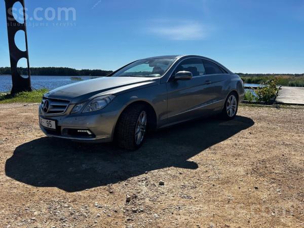 Pelēks Mercedes-Benz E 350 2009 Rīga, ar dzinēja tilpumu 3.00 L un nobraukumu 204 tūkst. km par 8850 €, foto 10 vietnē AUTOMOTO.COM.LV